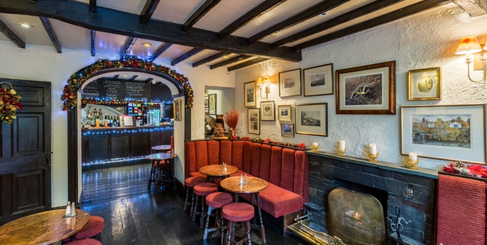 Badger Bar | Glen Rothay